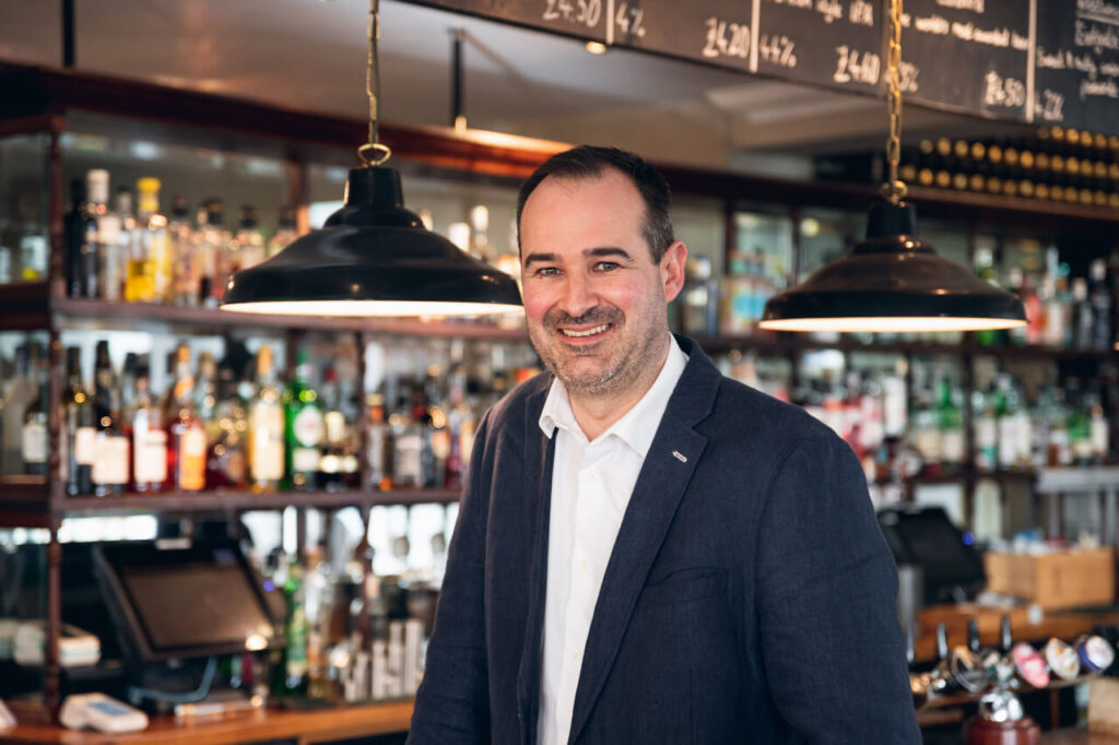 Our Leadership Team - Admiral Taverns