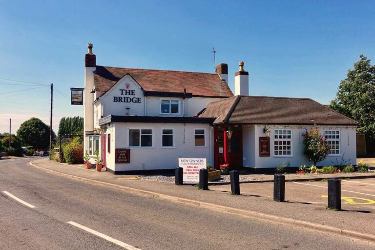 Admiral Taverns - The UK's leading community pub group