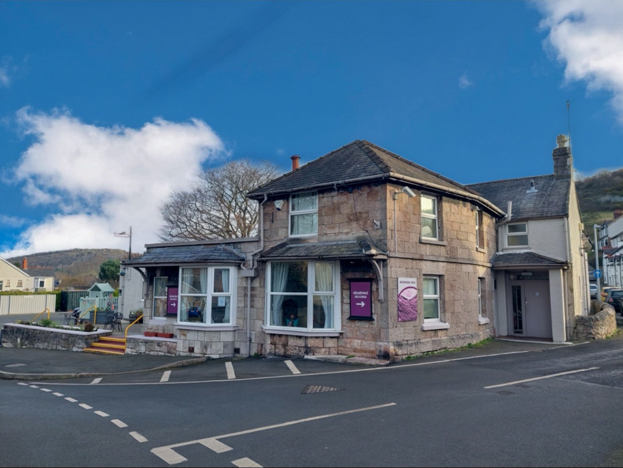 Mountain View, Colwyn Bay - Admiral Taverns