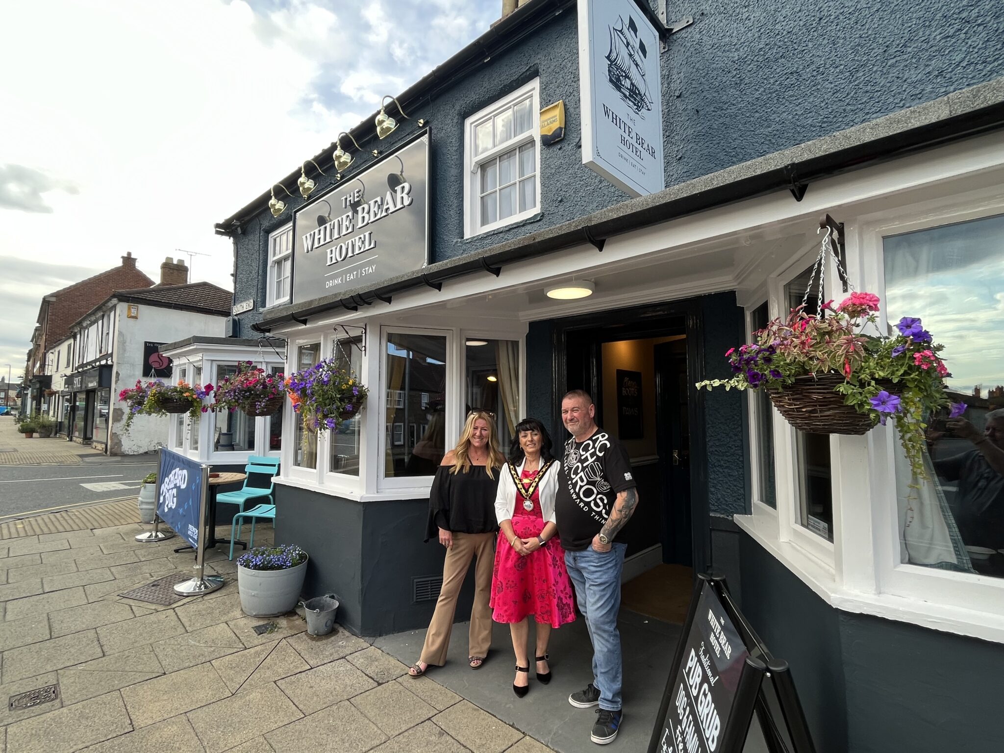 Local Pub Reopens Flaunting Fabulous New Accommodation, Following £ ...