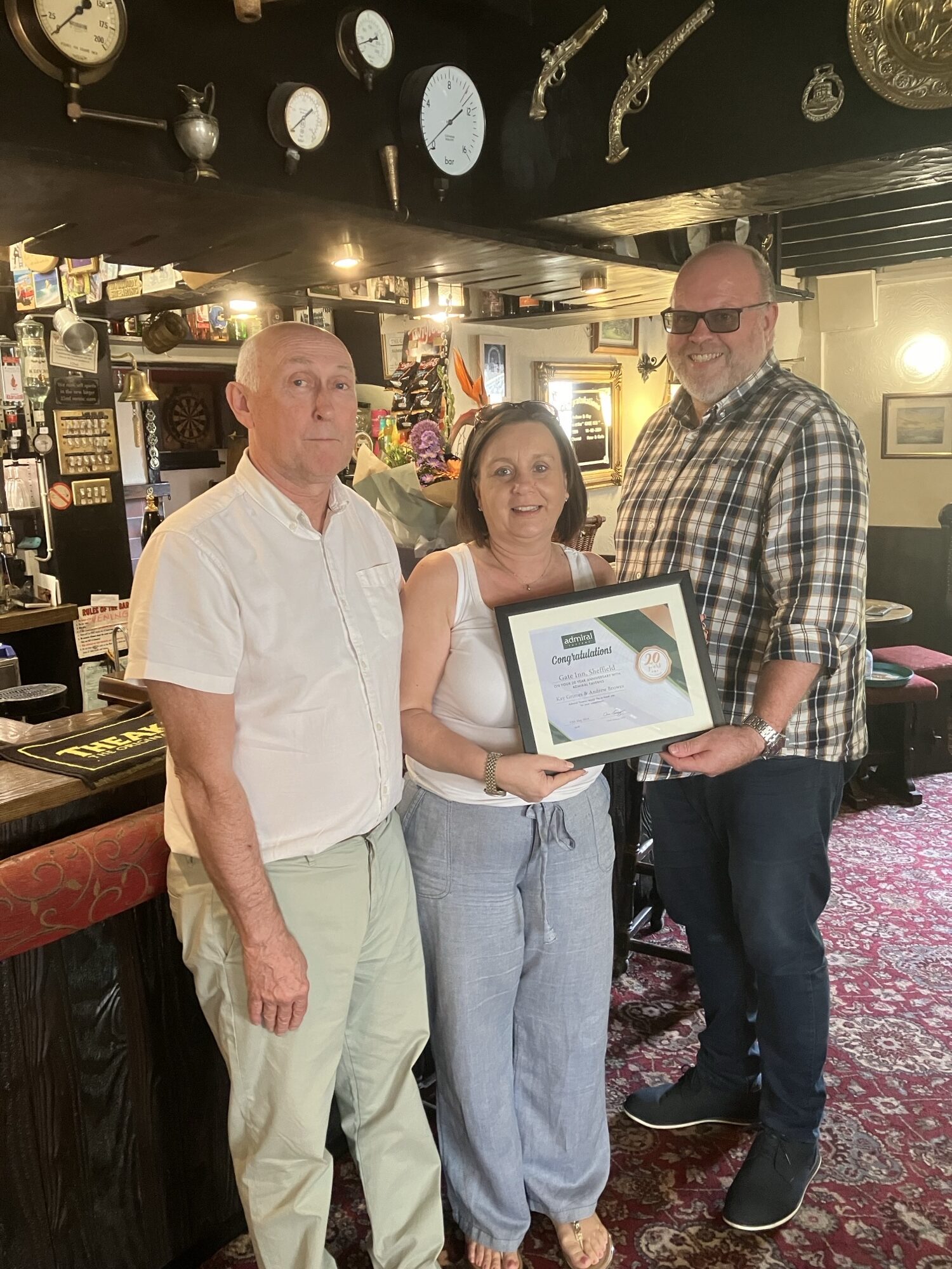 Troway Licensees Celebrate 30th Anniversary - Admiral Taverns